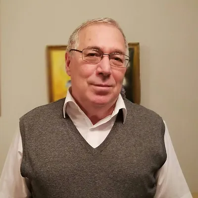 Нотариус и адвокат Михаил Рaйнер - ISRAEL NOTARY